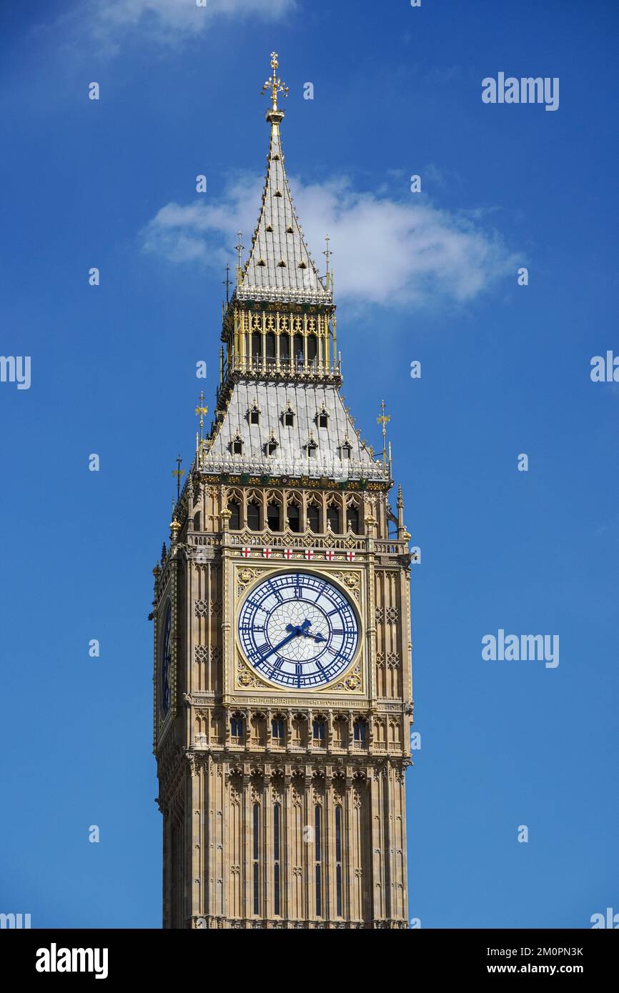 Elizabeth tower of london hi-res stock photography and images - Alamy