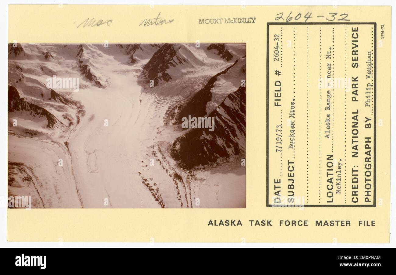 Alaska range mountains Cut Out Stock Images & Pictures - Alamy