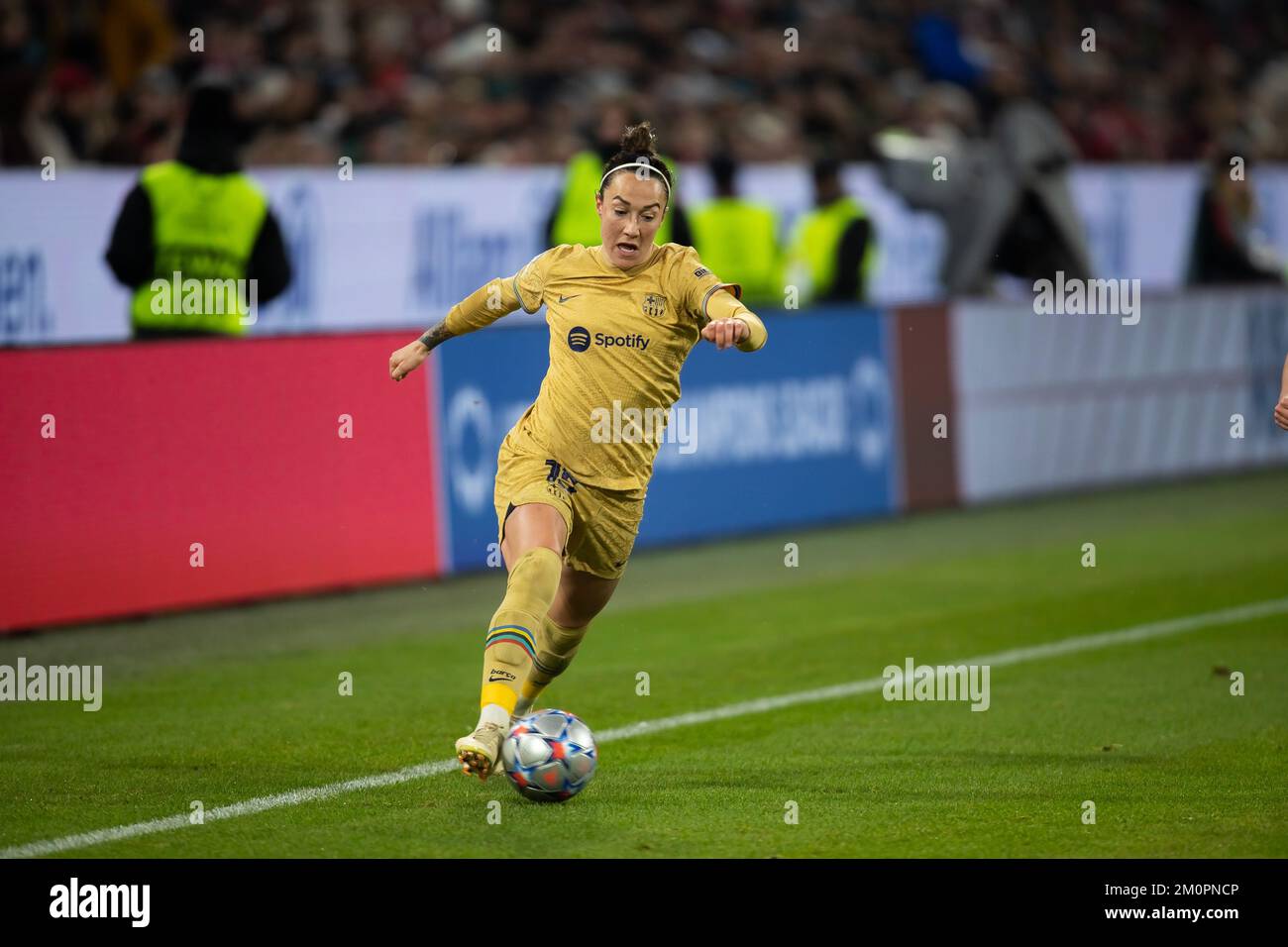 Lucy connor hi-res stock photography and images - Alamy