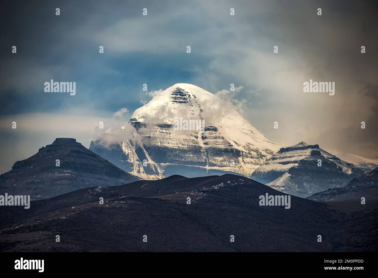 A beautiful shot of the snowy Mount Kailash in Taqin County, Ali ...
