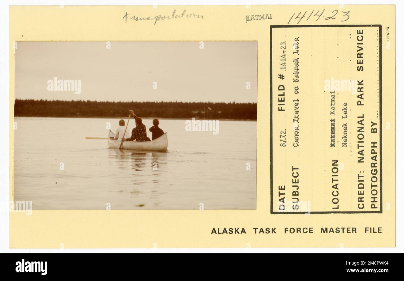 Paddling canoe on lake Cut Out Stock Images & Pictures - Alamy