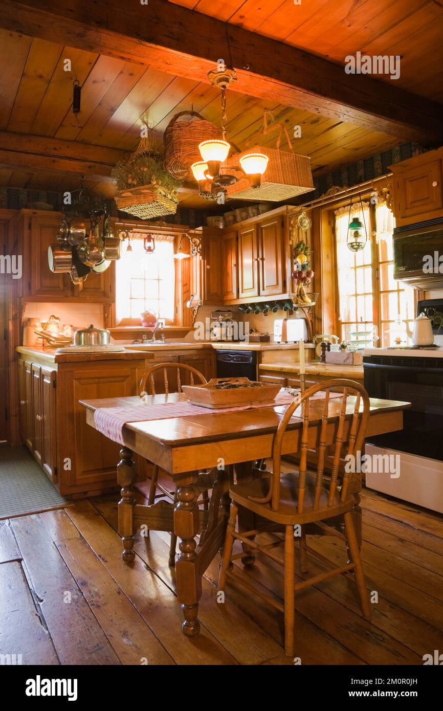 1800s kitchen hi-res stock photography and images - Alamy