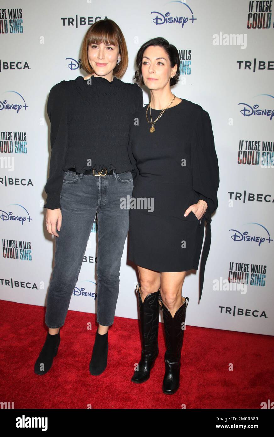 Sarah thomson hi-res stock photography and images - Alamy