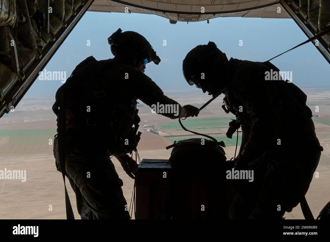 U.S. Air Force Tech Sgt. Michael Cashman and Jeremy Rhodes, 26th ...
