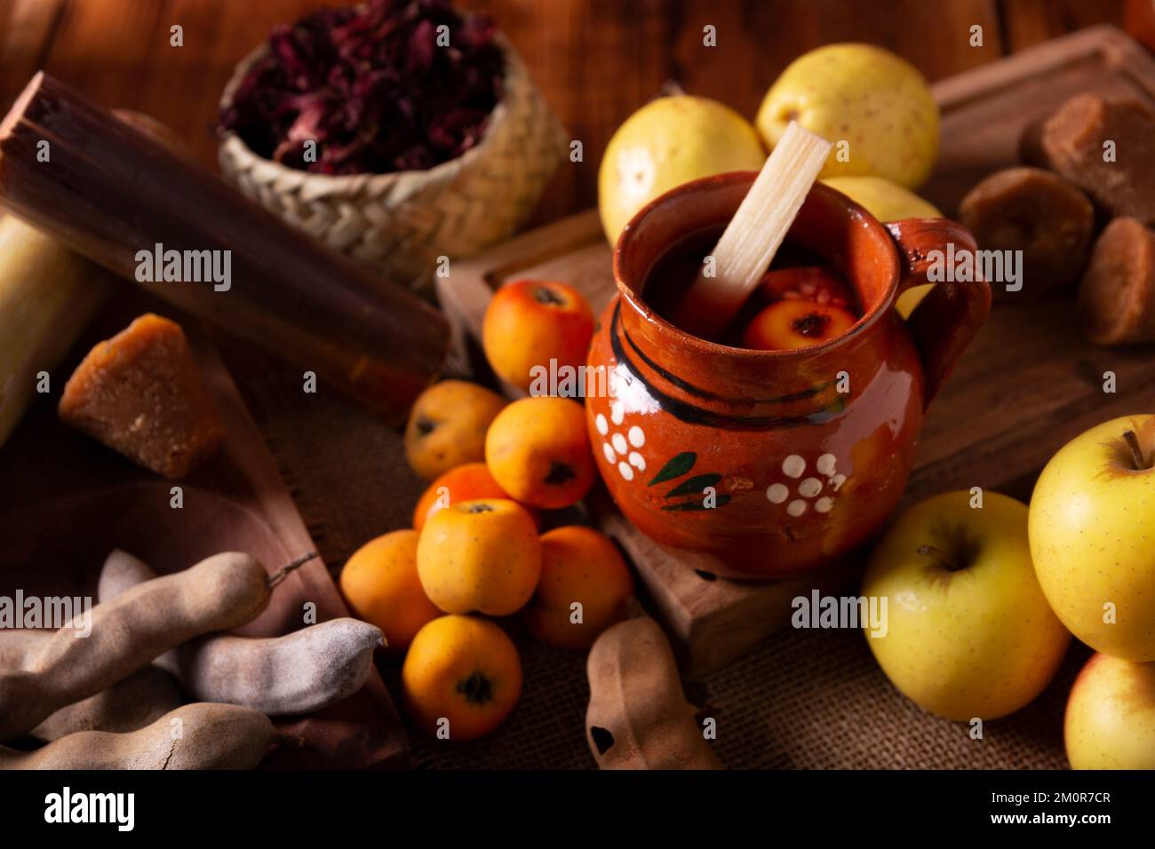Ponche de Frutas Navideño. In Mexico, Christmas fruit punch is a hot ...