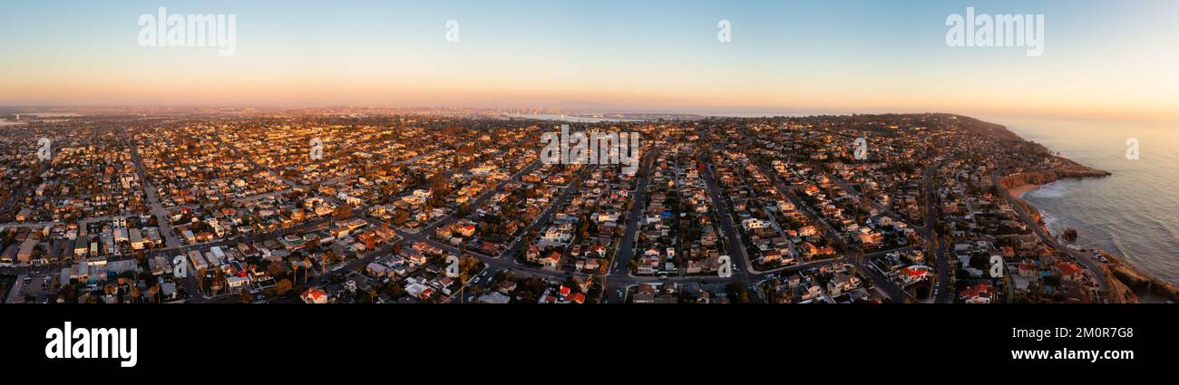 Sunset cliffs in point loma hi-res stock photography and images - Alamy