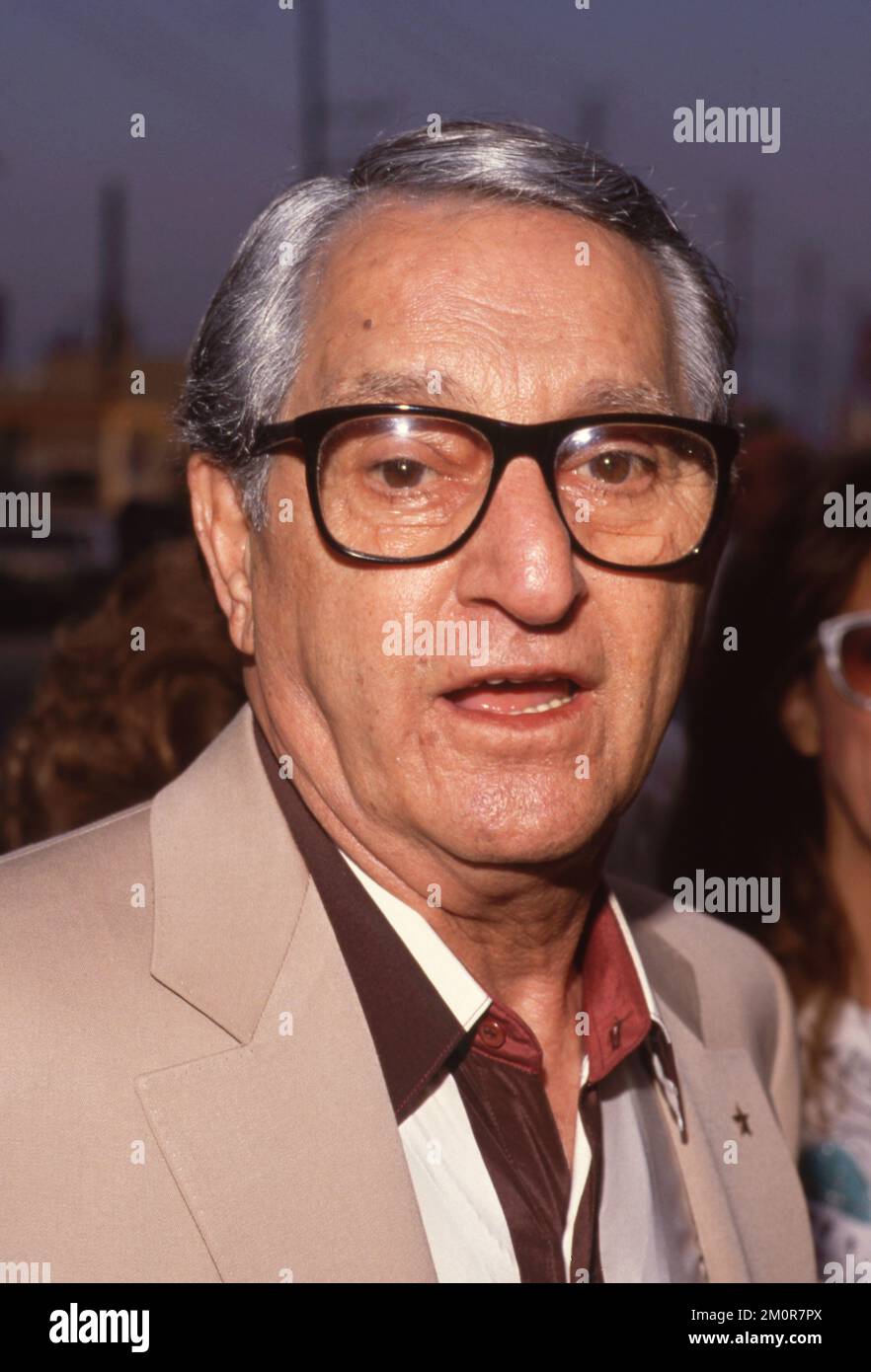 Danny thomas 1980s hi-res stock photography and images - Alamy