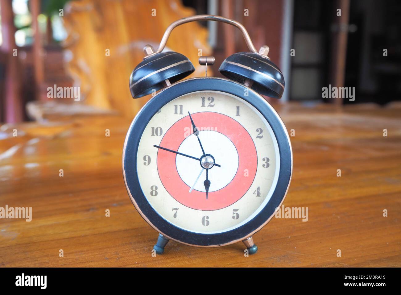 Antique table clocks hi-res stock photography and images - Alamy