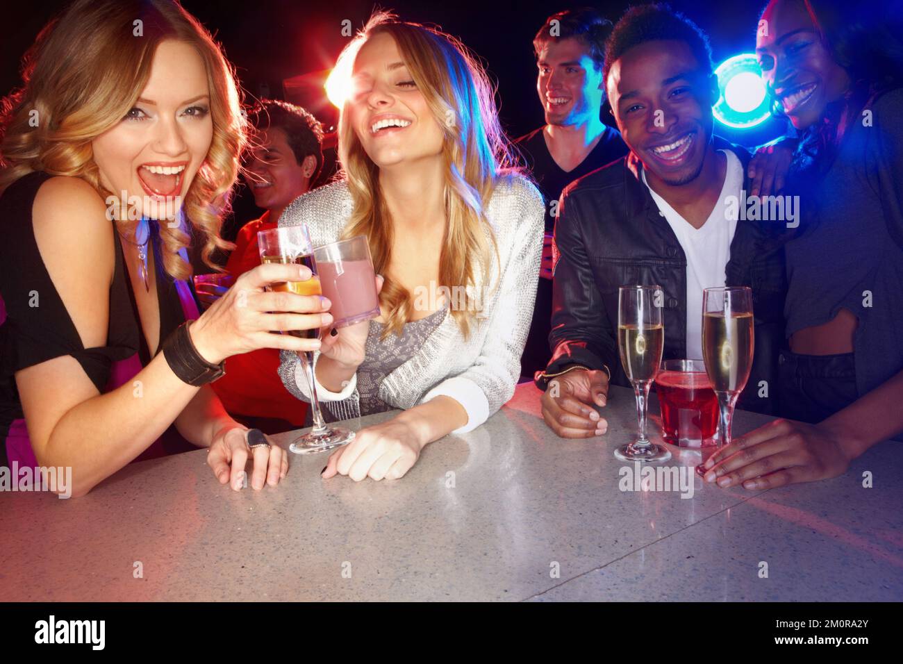 Group smiling drinks hi-res stock photography and images - Alamy
