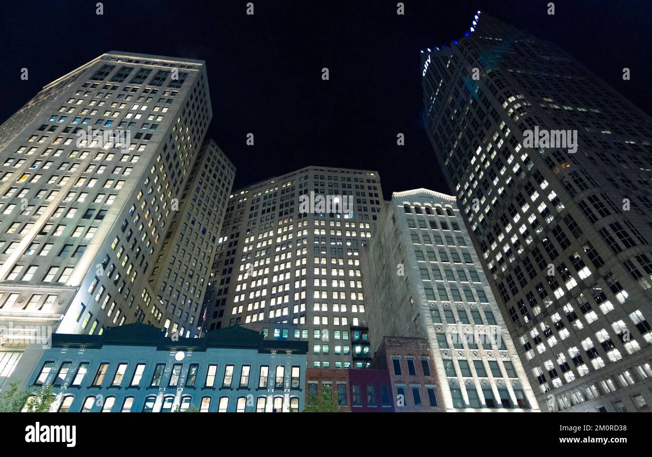 Highrise city buildings in the Financial District on Woodward Avenue at ...