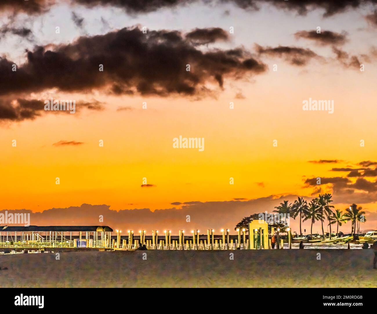 Waikiki beach pier hi-res stock photography and images - Alamy