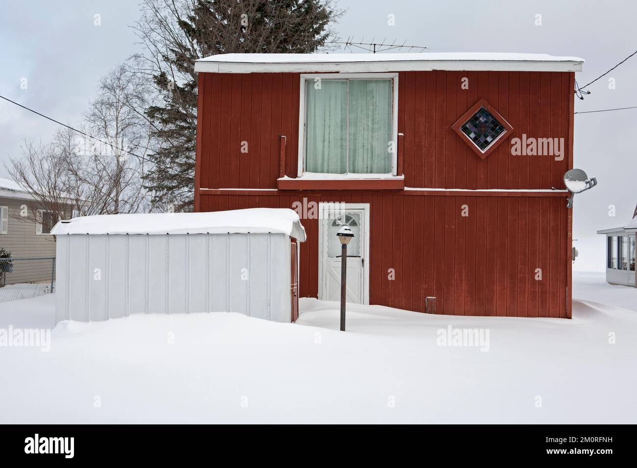 Beautiful winter houses Stock Photo - Alamy