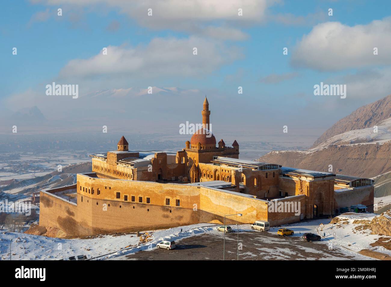 The Palace of Ishak Pasha in Dogubayazit, Turkey Stock Photo - Alamy