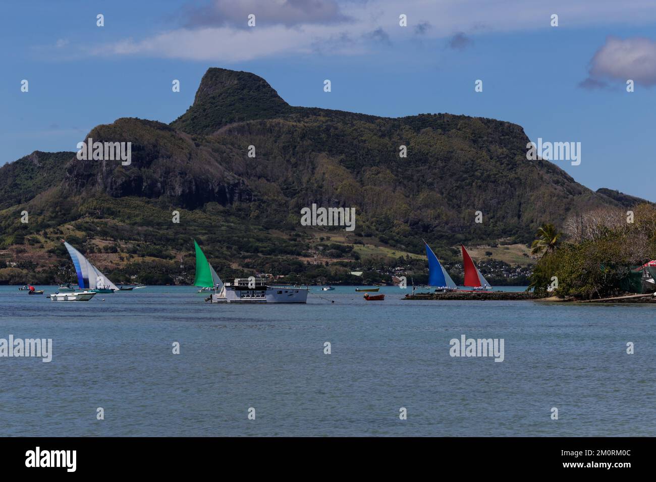 Which makes mauritius an ideal platform for visiting the hi-res stock ...