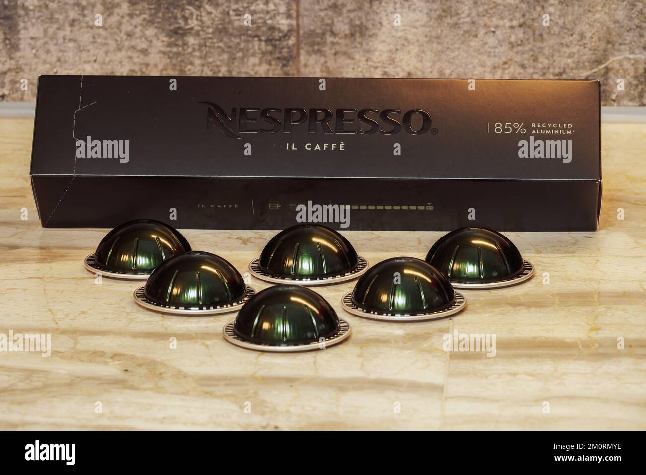 Nespresso vertuo pop hi-res stock photography and images - Alamy