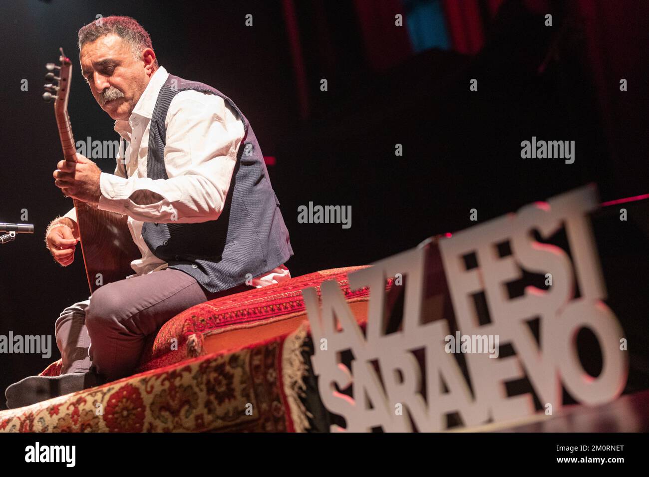 Iranian-Kurdish kamancheh player Kayhan Kalhor and Turkish folk ...