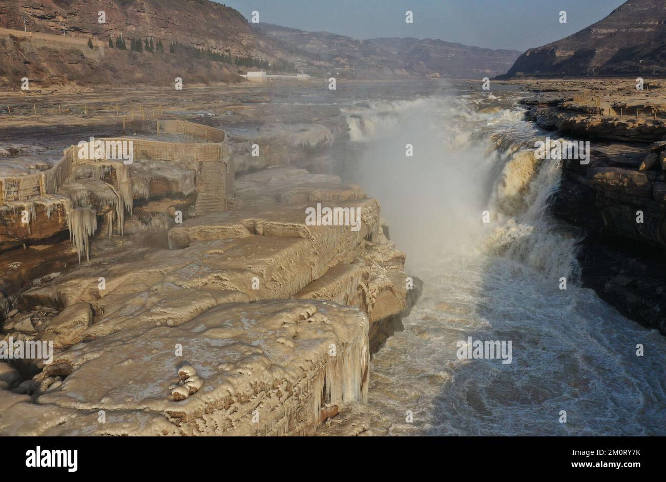 The icicle scenery at the Hukou Waterfall on the Yellow River in Jixian ...