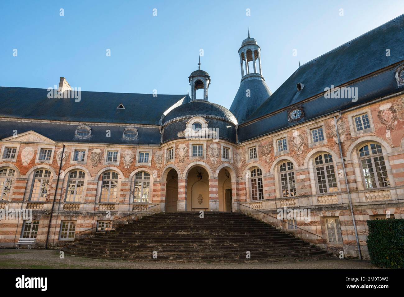 France, Yonne (89), Saint Fargeau, castle of Saint Fargeau Stock Photo ...