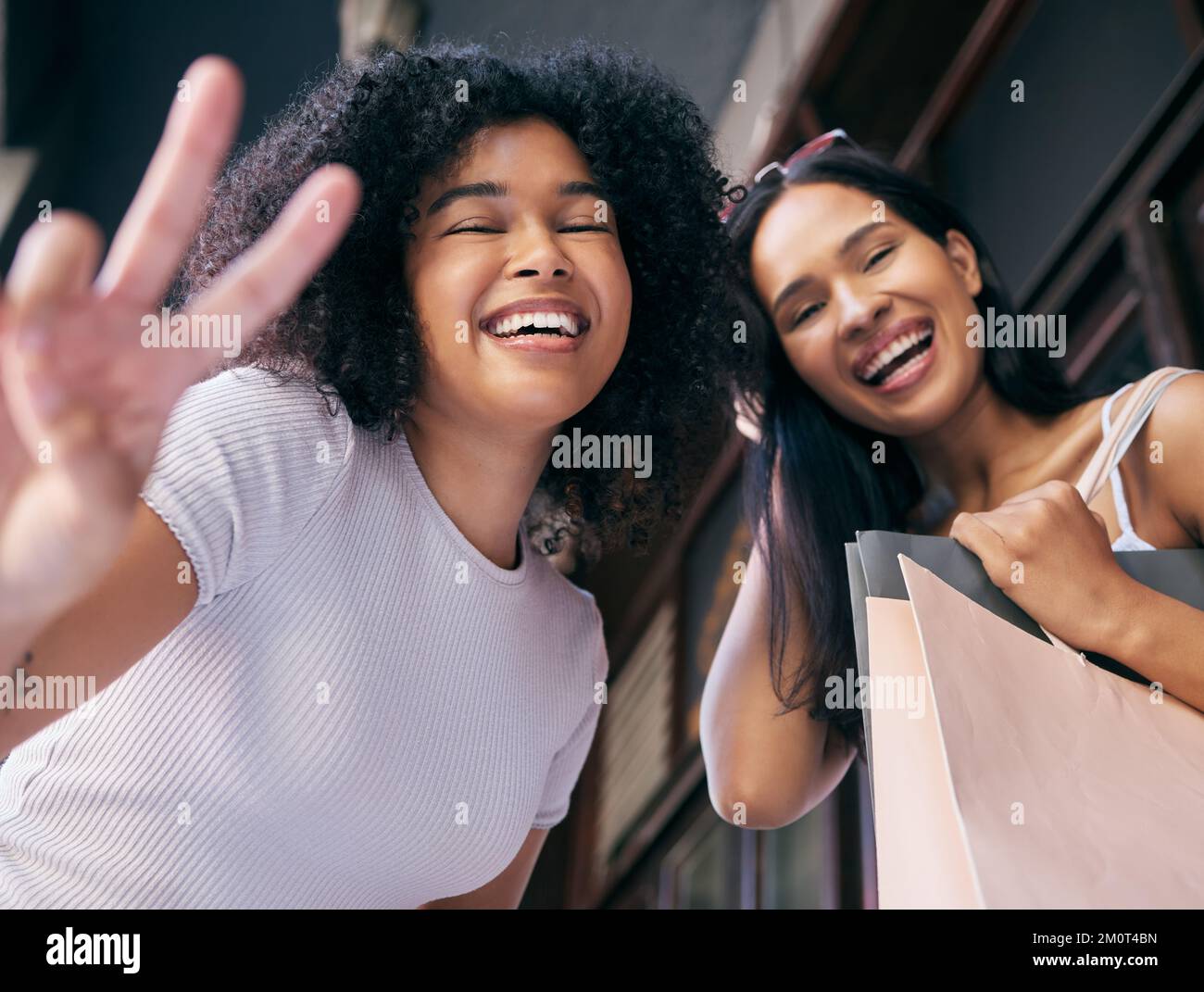 Happy shopping hi-res stock photography and images - Alamy