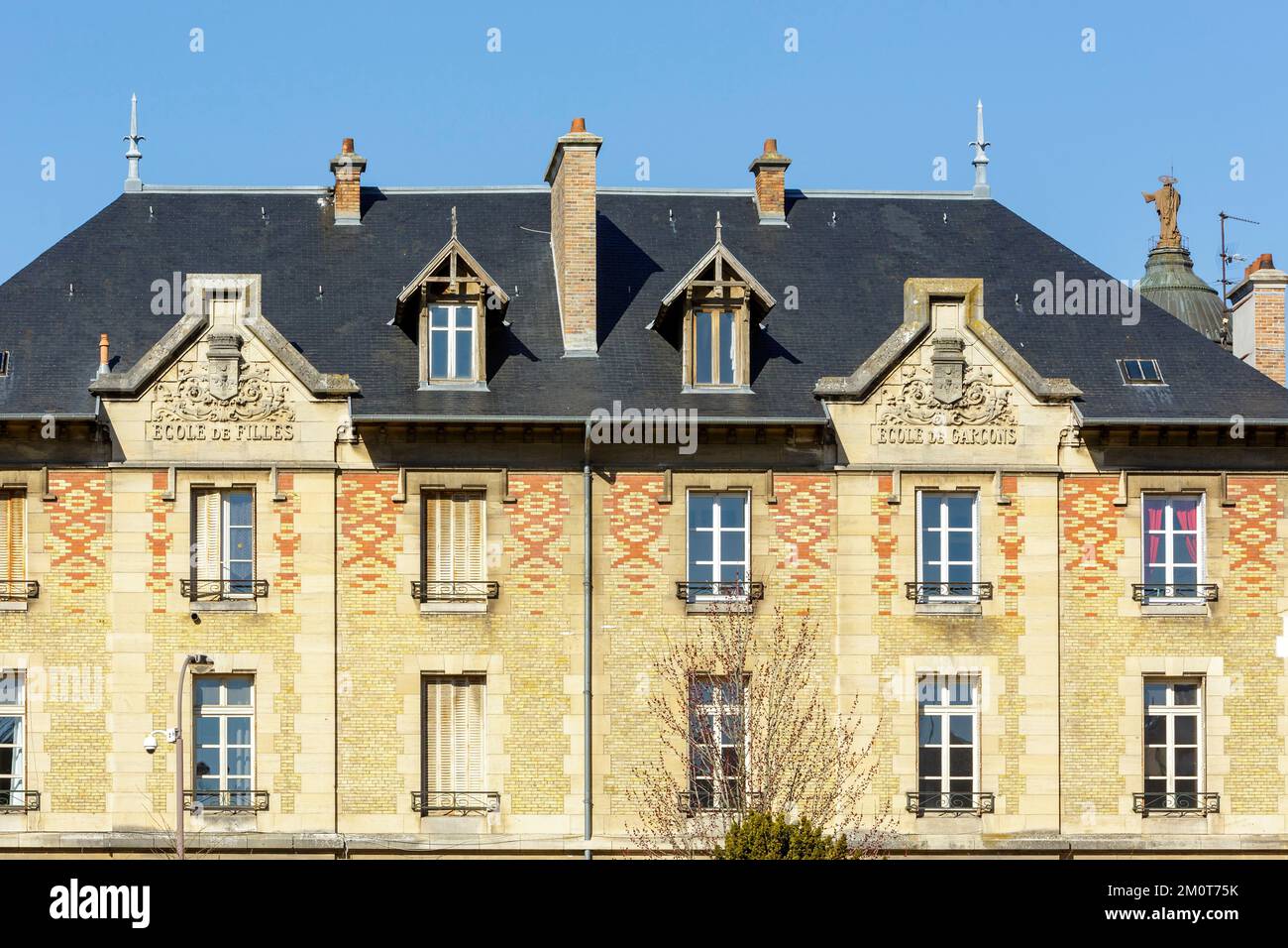 France, Meurthe et Moselle, Nancy, facade of primary school Charlemagne ...