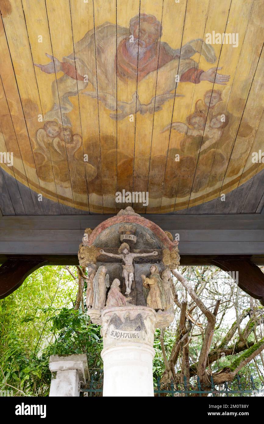 Painting of 16th century wooden statue hi-res stock photography and ...