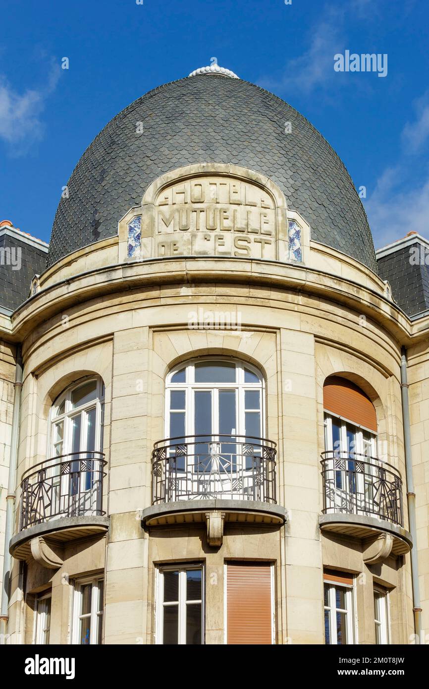 France, Meurthe et Moselle, Nancy, Art Deco facade of the first ...