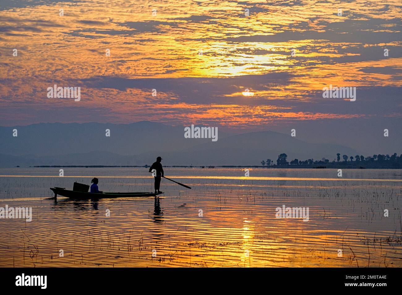 Burma, Myanmar, Shan state, Inle Lake, Pekhon, fishermen Stock Photo ...