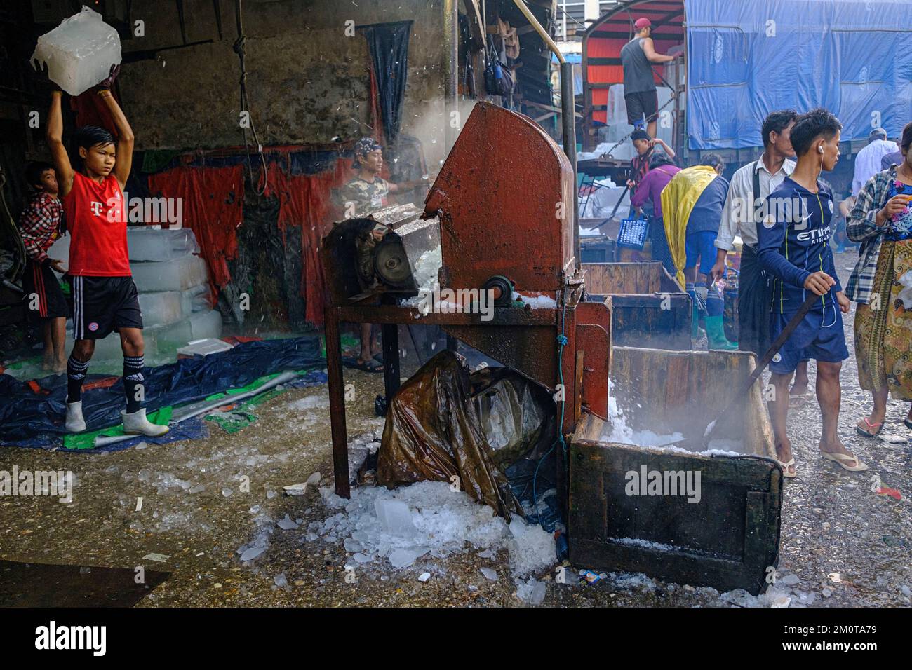 Burma, Myanmar, Yangon, San Pya, the Fish Market Stock Photo - Alamy