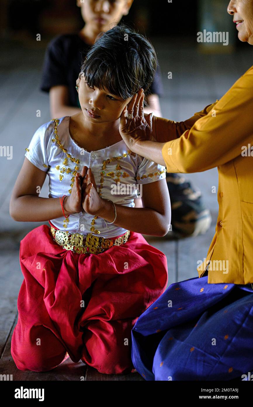 Cambodia, Phnom Penh, classic khmer dance, on the immaterial heritage ...
