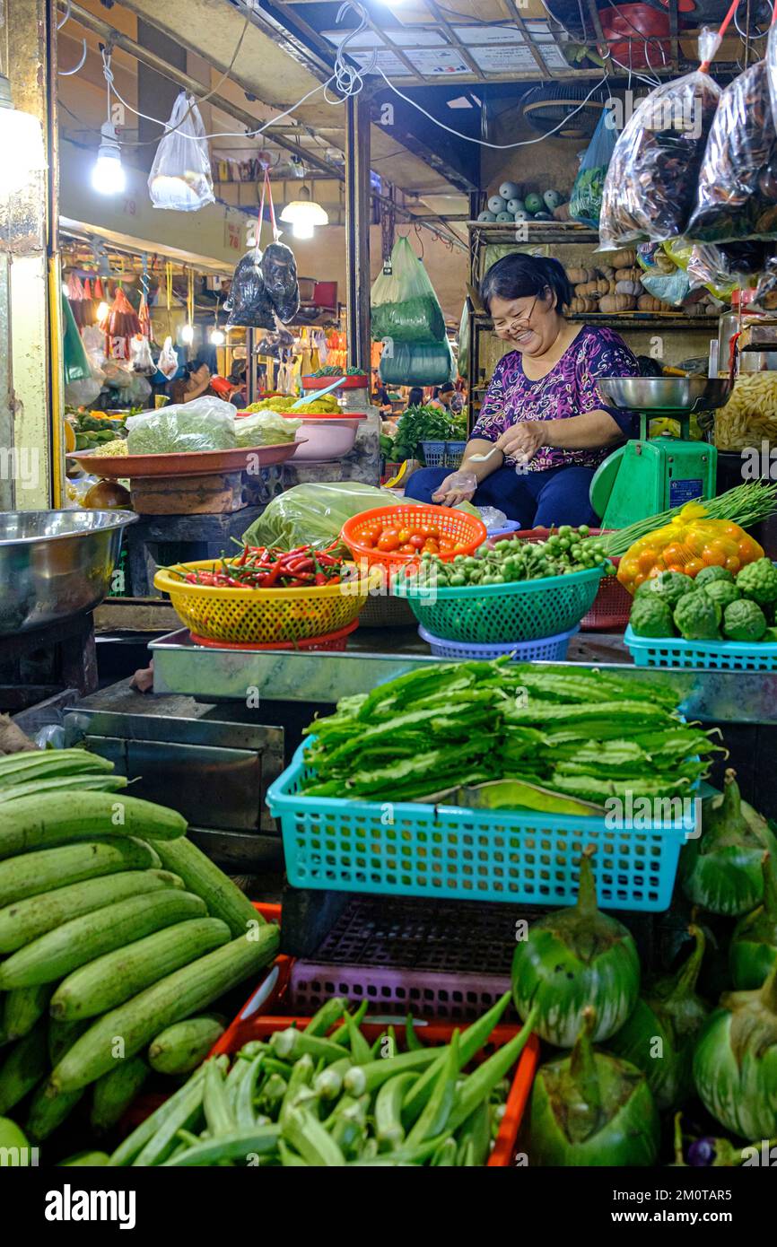 Cambodia, Phnom Penh, Orussey market Stock Photo - Alamy