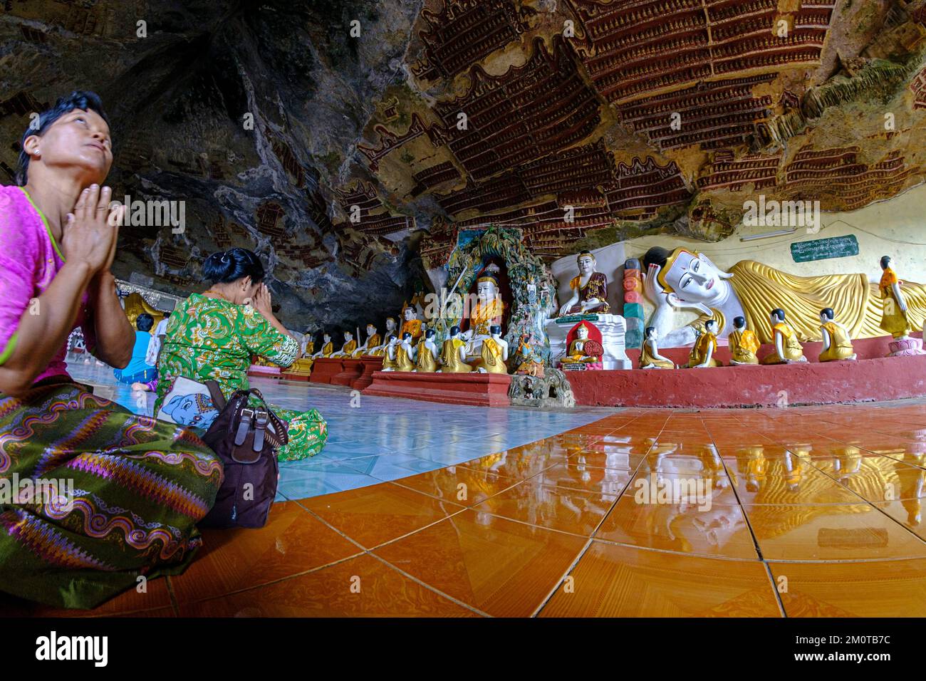 Sadan cave buddhism hi-res stock photography and images - Alamy