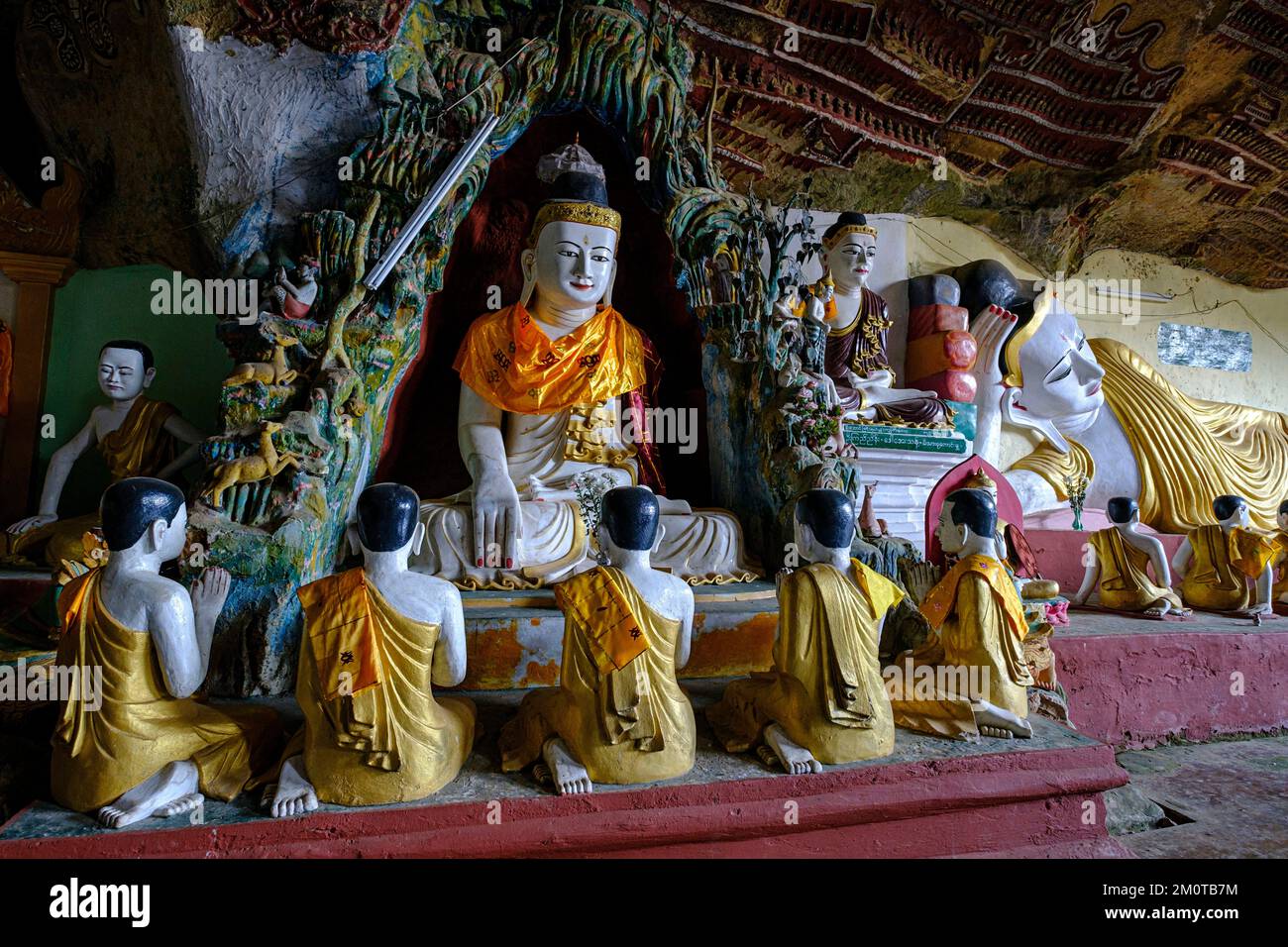 Myanmar, Burma, Karen or Kayin state, Hpa An, Saddar or Sadan cave ...