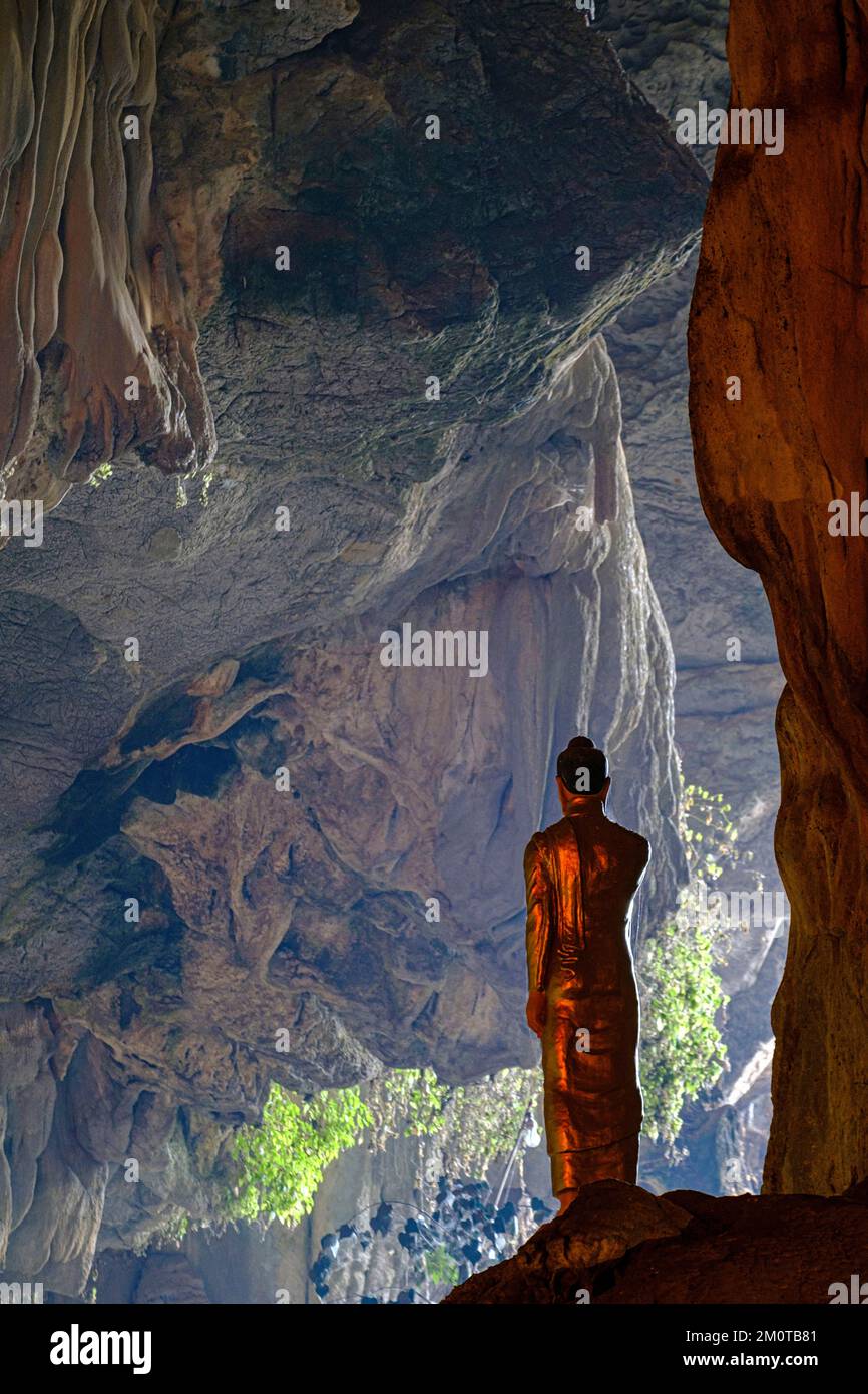 Sadan cave myanmar hi-res stock photography and images - Alamy