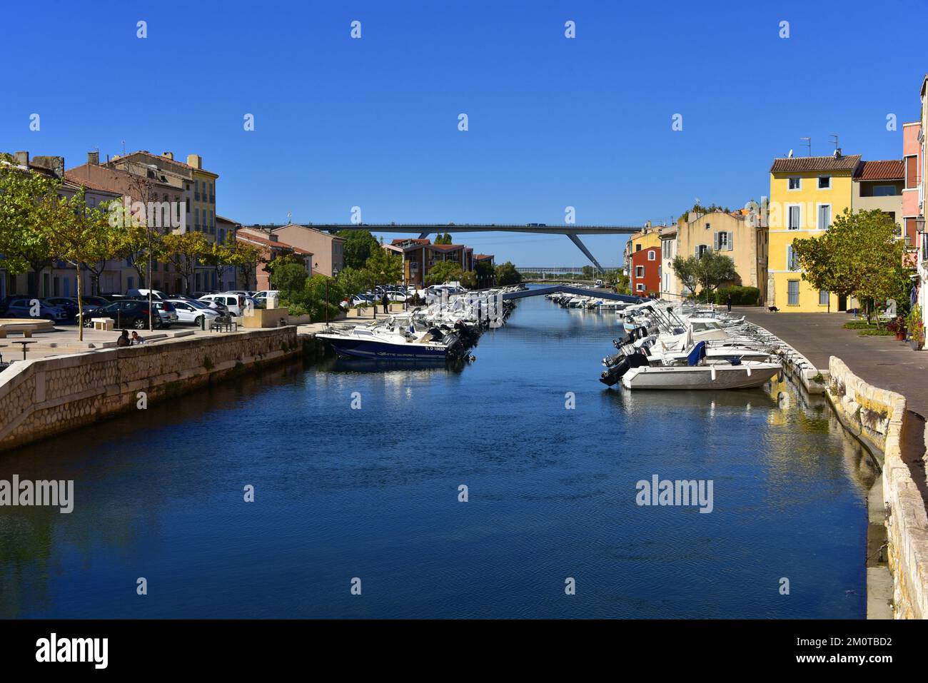 Martigues nicknamed ''The Venice of Provence'' The motorway bridge spanning the canal Stock ...