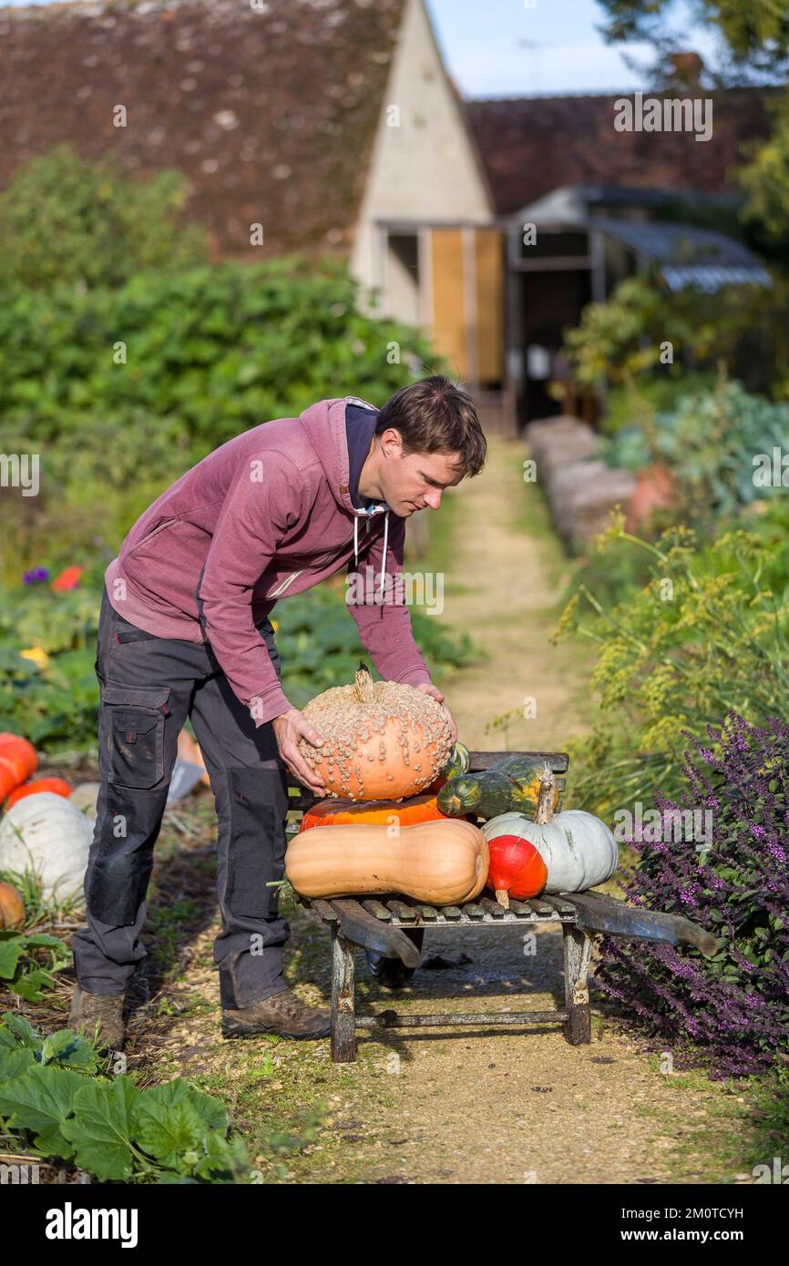 France, Indre et Loire, Ch?digny, village labeled remarkable garden ...
