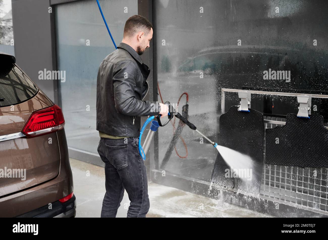 Young man on jet hi-res stock photography and images - Alamy