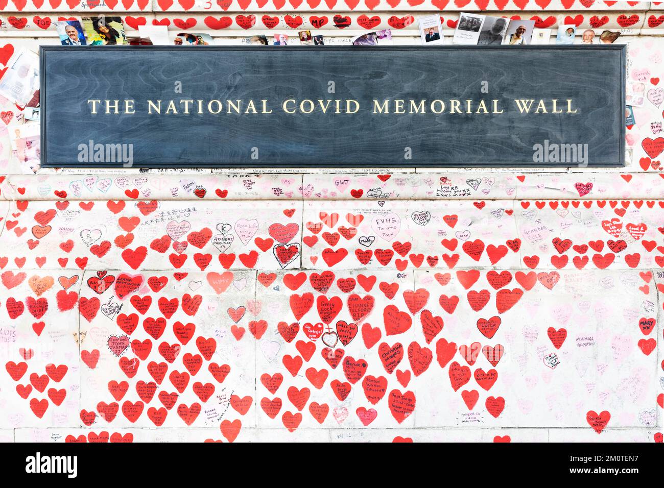 London, Lambeth, The Covid-19 London memorial wall with hearts hand ...