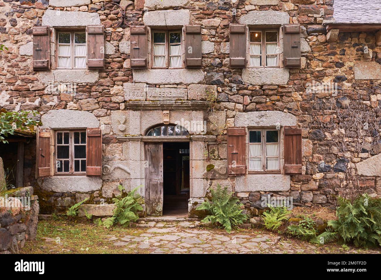 Composite wall hi-res stock photography and images - Alamy