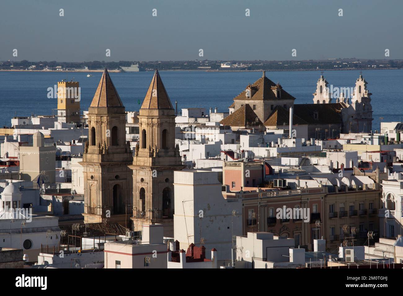 Spain, Andalusia, Cadiz, roofs of the old town from which church ...