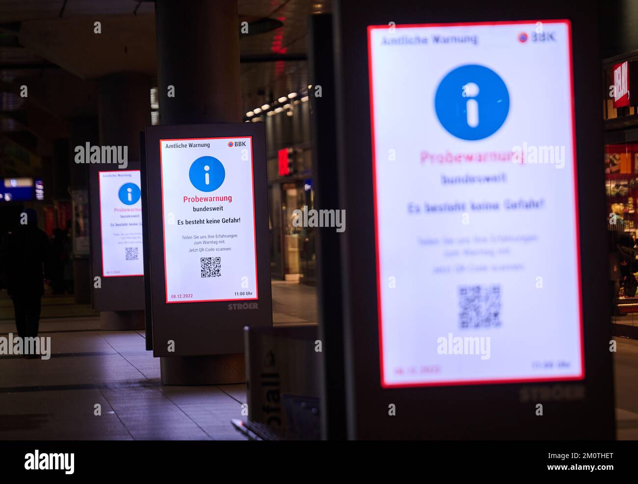Berlin, Germany. 08th Dec, 2022. A large exclamation mark and "trial ...