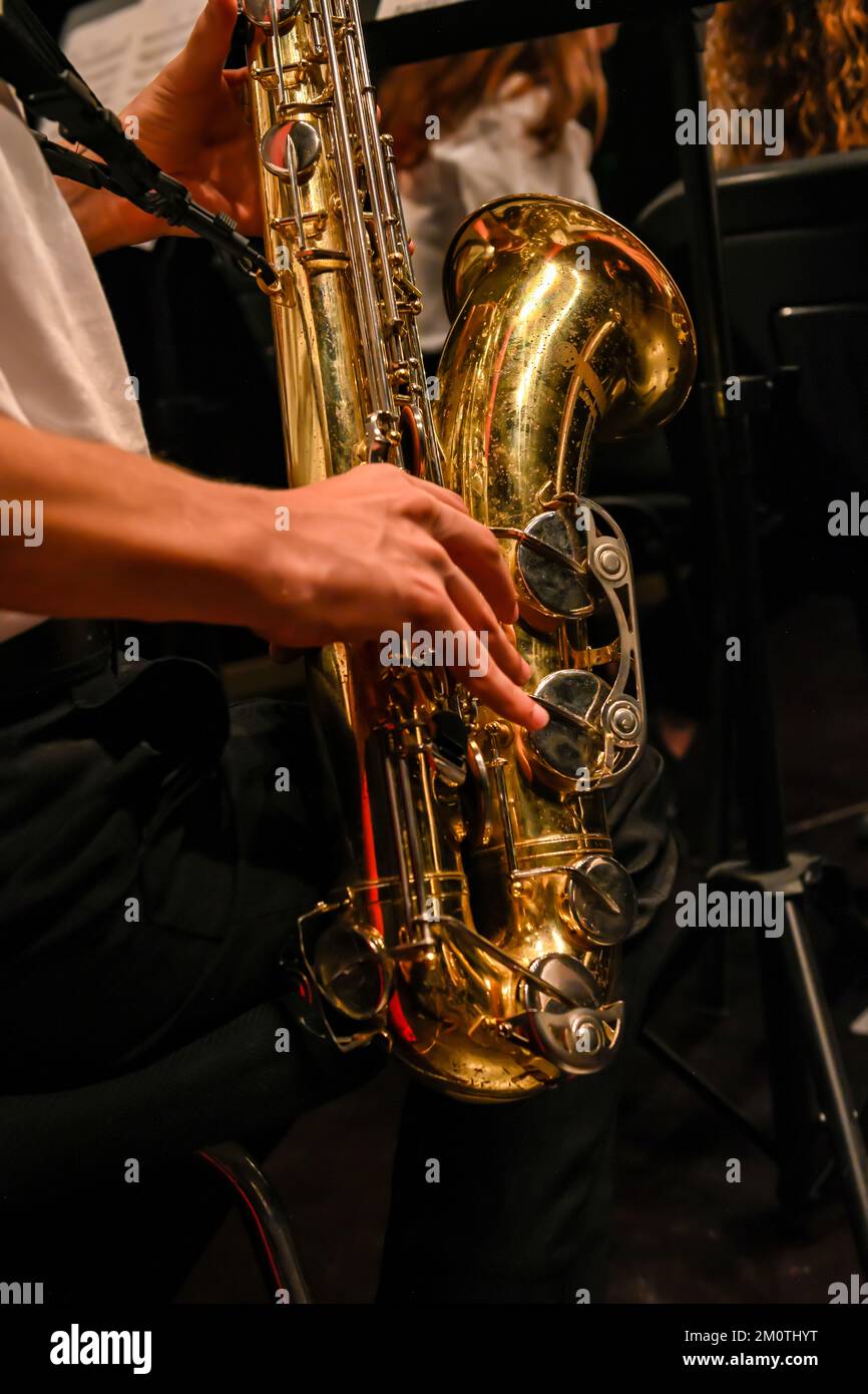 Saxophone hands hi-res stock photography and images - Alamy
