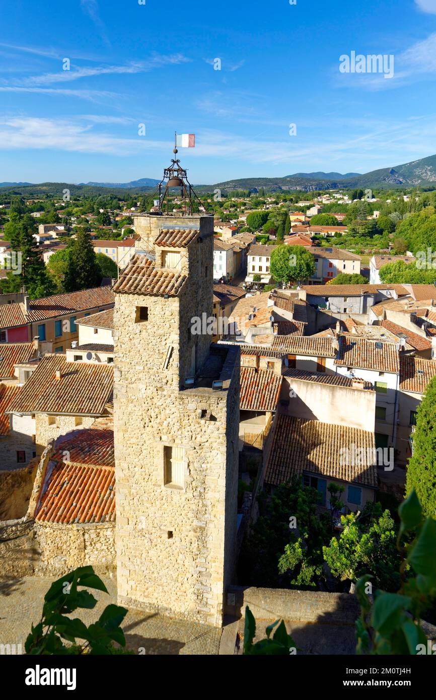 France vaucluse village malaucene hi-res stock photography and images ...