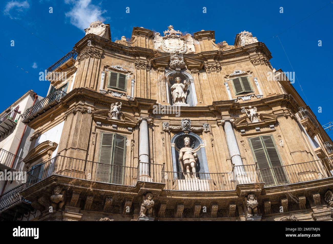 Quattro house hi-res stock photography and images - Alamy