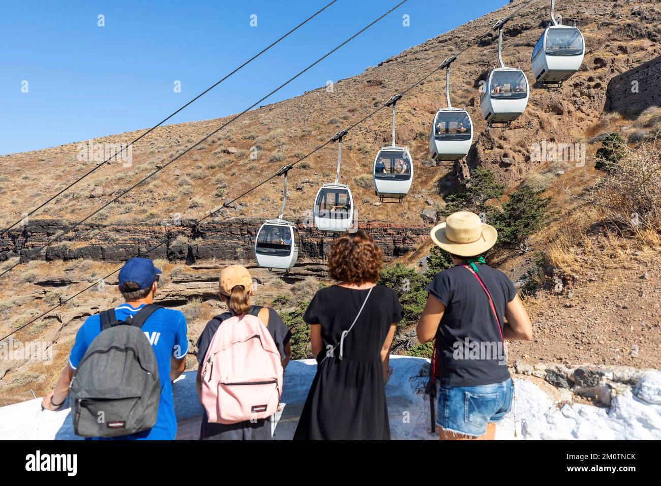 Gr?ce, Les Cyclades, ?le de Santorin (Thera ou Thira), Village de Fira, t?l?ph?rique ...