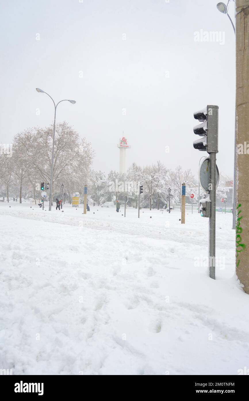 Snow. Blair. Wind. Street. Winter. Cold. Record. White cloak. Forest ...