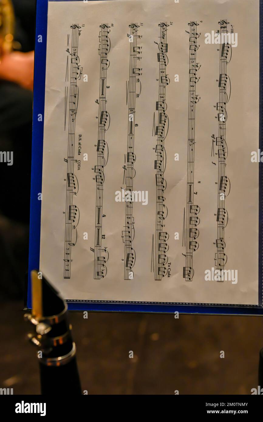 Clarinet sheet music hi-res stock photography and images - Alamy