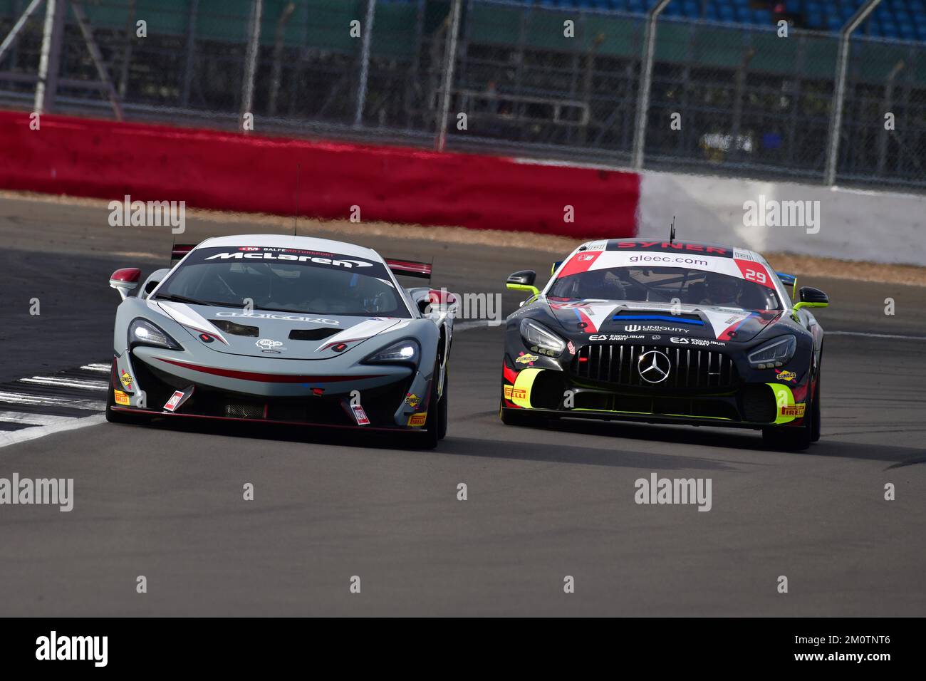 David Foster, McLaren 570S GT4, Allyyah Koloc, Mercedes-AMG GT4 ...