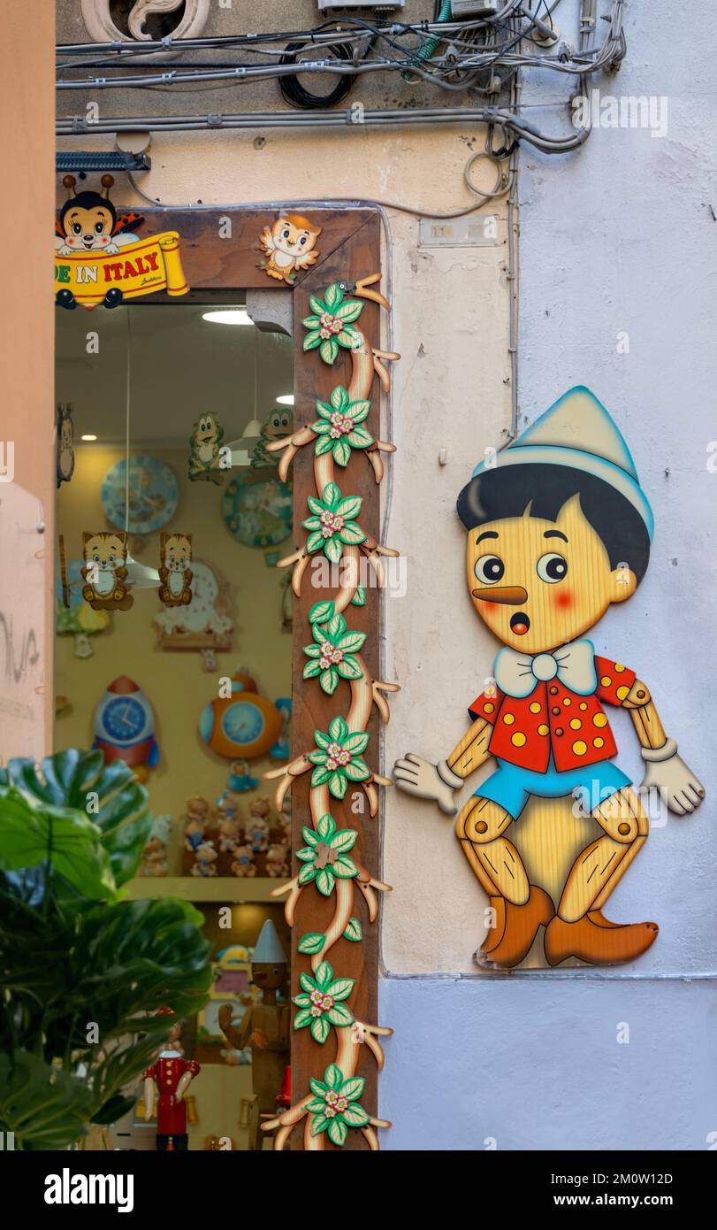 Pinocchio shop sicily hi-res stock photography and images - Alamy