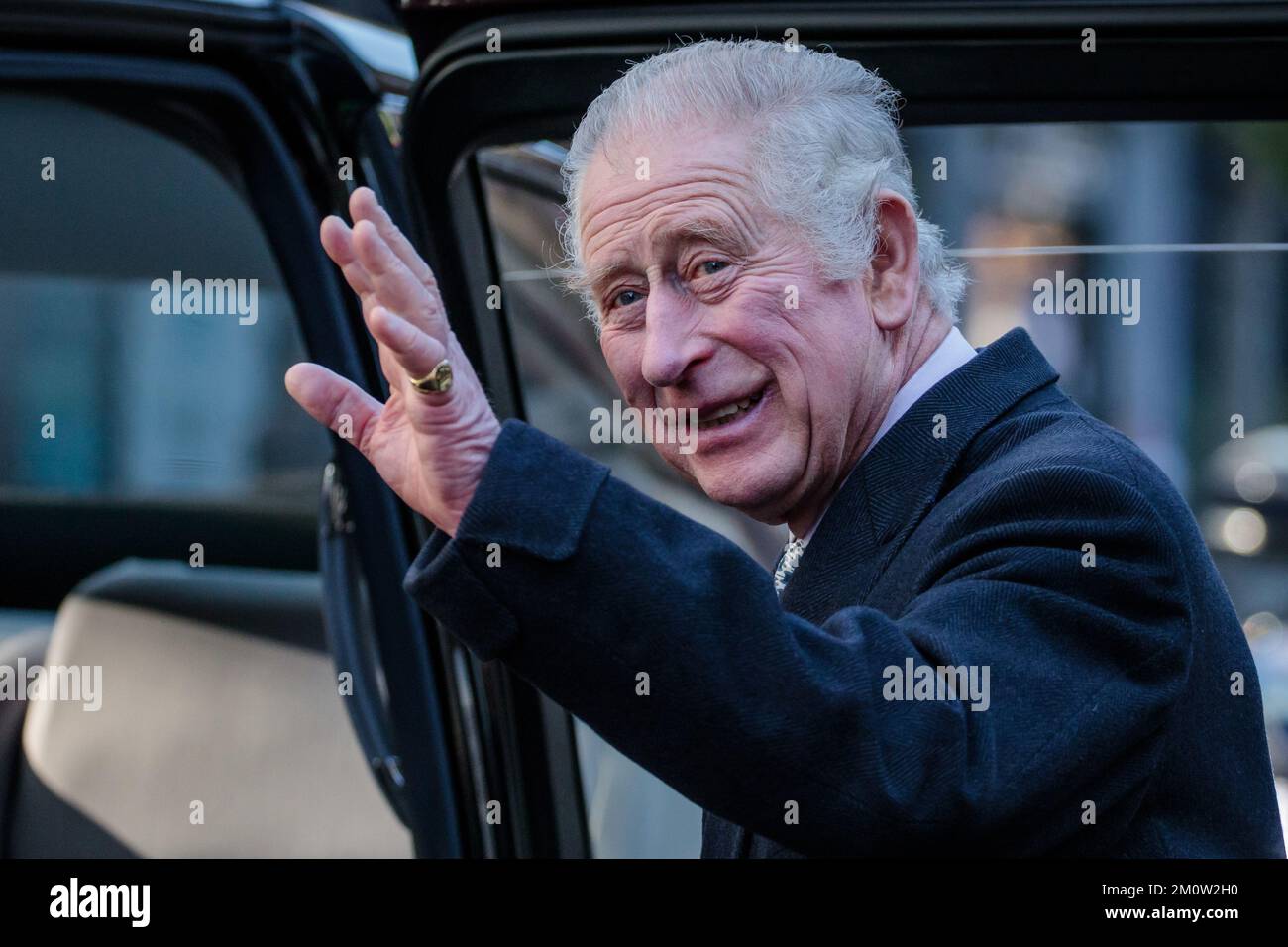 Happy smiling waving king charles iii hi-res stock photography and ...