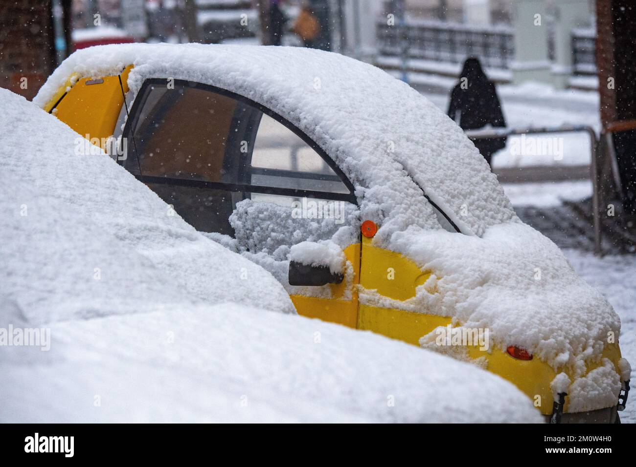 Stralsund, Germany. 08th Dec, 2022. The streets and sidewalks in ...